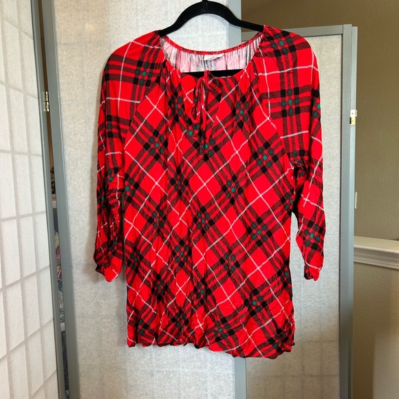 LuLaRoe | Tops | Lularoe Debra Peasant Top With 34 Sleeves In Relaxed ...